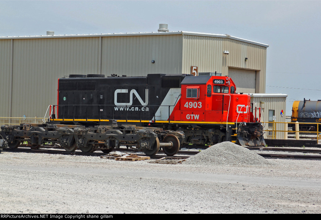 GTW 4903 waits for some work.